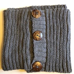 gallery_of_gems | Accessories | Gray Knit Infinity 3wood Button Scarf ...